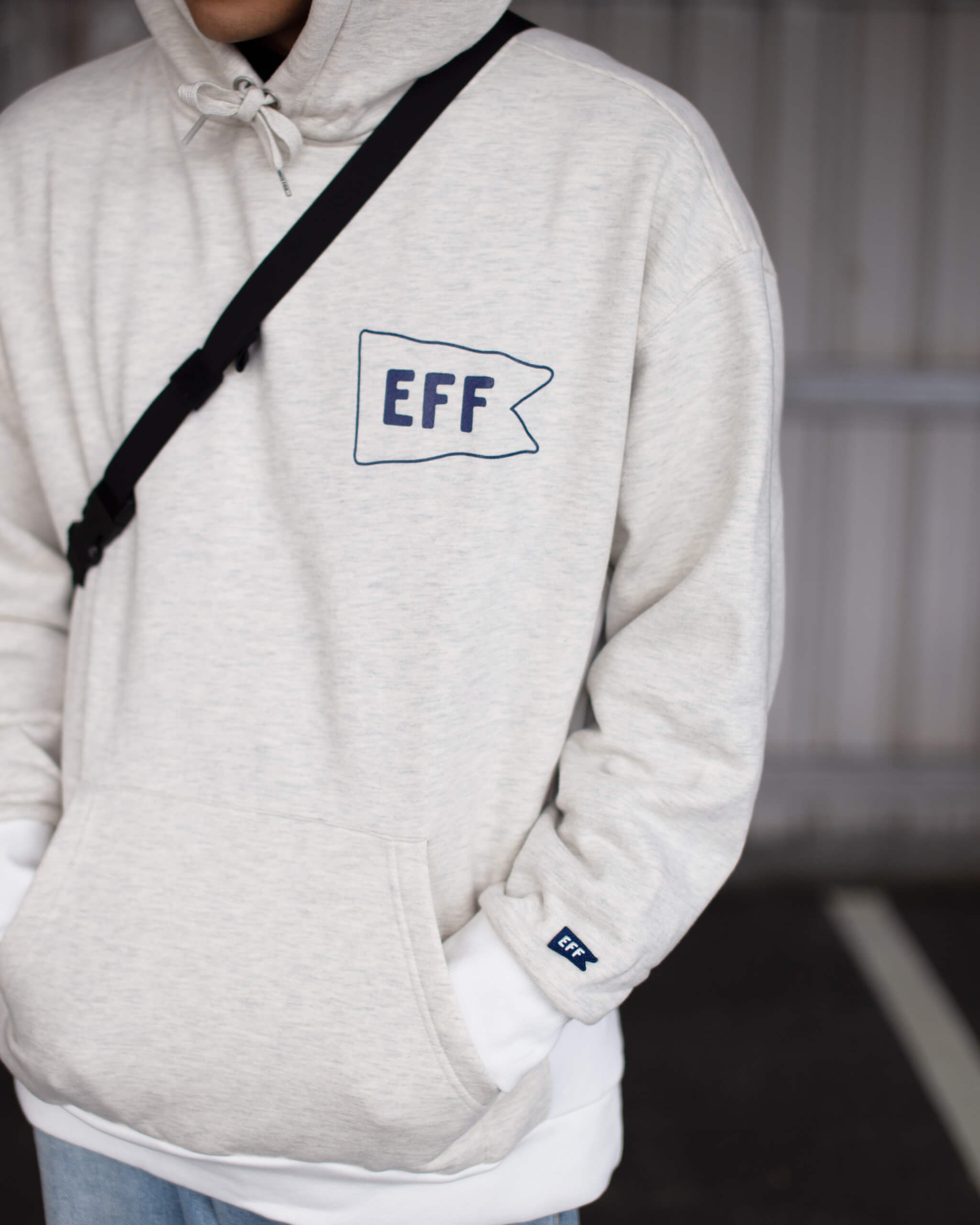FLAG LOGO HOODED EFF / LIGHT GREY - WEARCOME